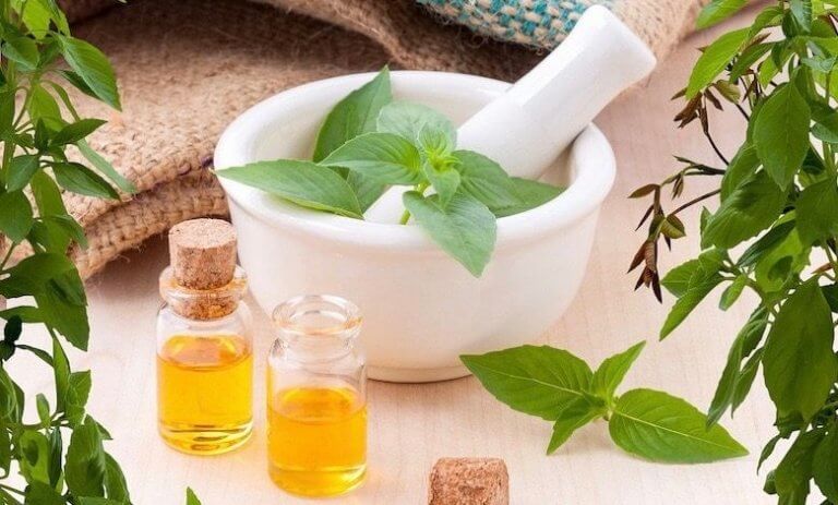 Perfume Accords - The Secret To Marketable Fragrances