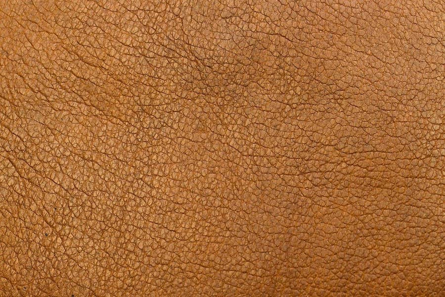 A Guide To Using Leather Perfumes In Scented Products
