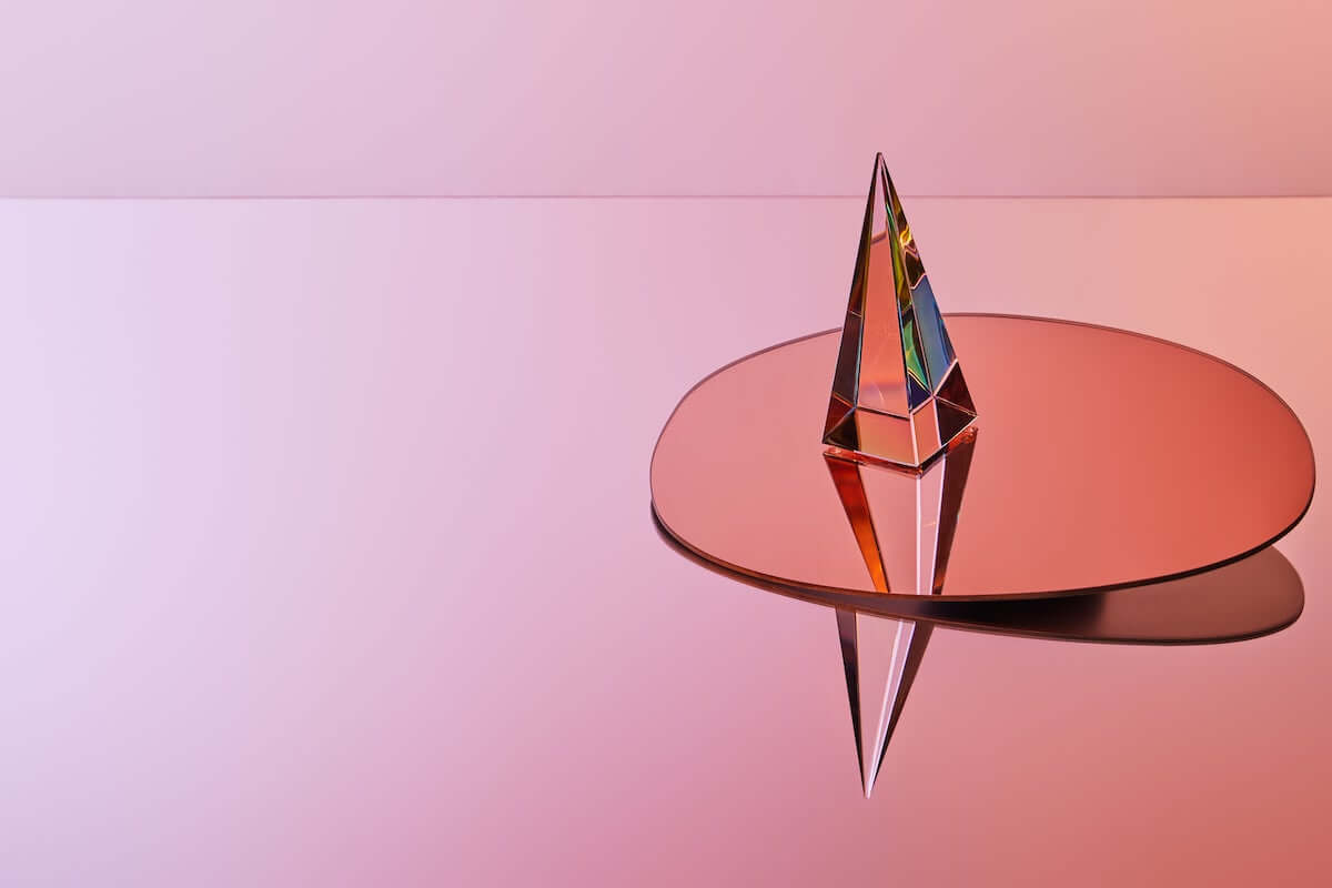 A Perfumer's Simplified Guide To The Fragrance Pyramid